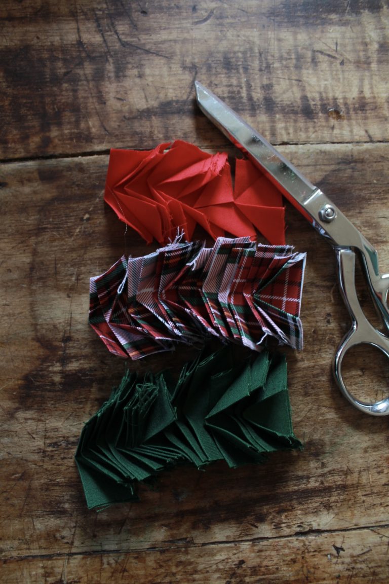 How to Make No-Sew Quilted Christmas Ornaments